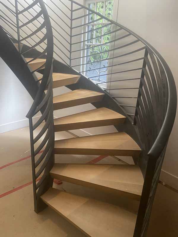 Residential Steel Spiral Staircases and Stringers : Albina Co., Inc.